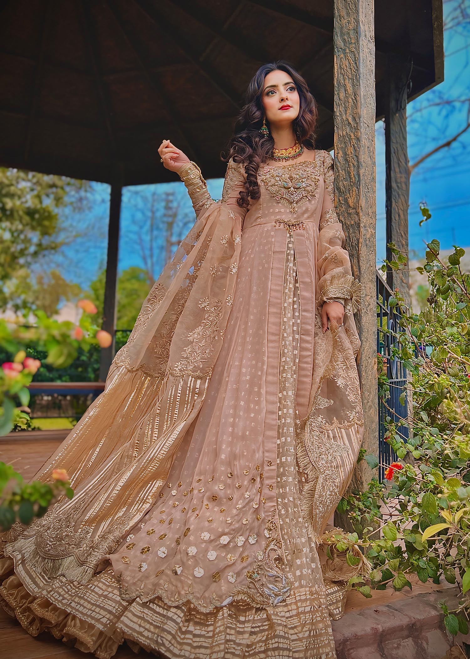 SUNEHRI – Jamnii Official